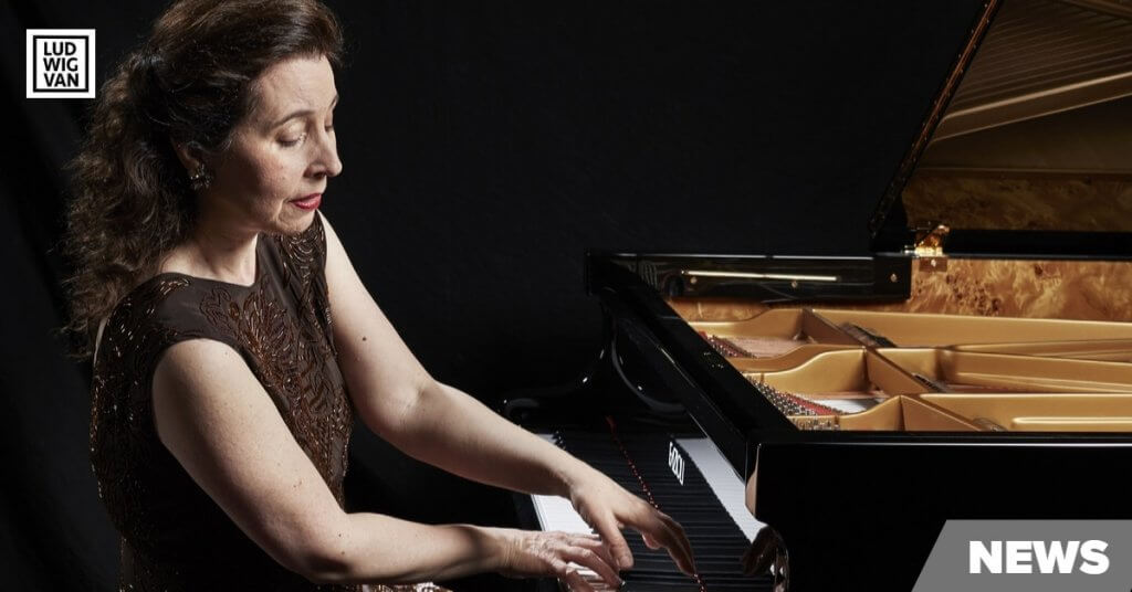 THE SCOOP | Pianist Angela Hewitt First Women To Be Awarded The City of ...